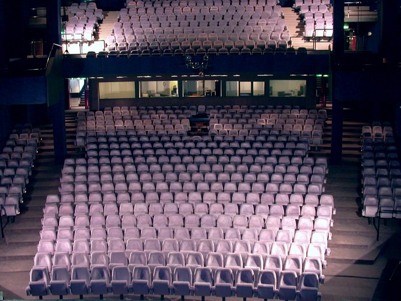 W:Halll (centre culturel - bibliothèques - médiathèque) - Woluwe Saint Pierre